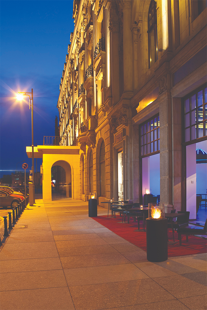 LEBEN エタノール暖炉 -Planika Totem Commerce-